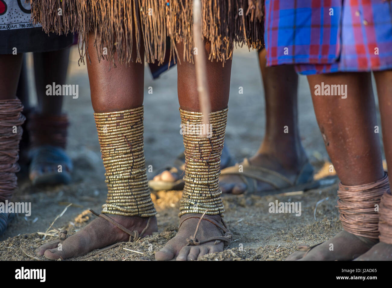 Africa, Tanzania, girls wearing traditional clothing Stock Photo - Alamy