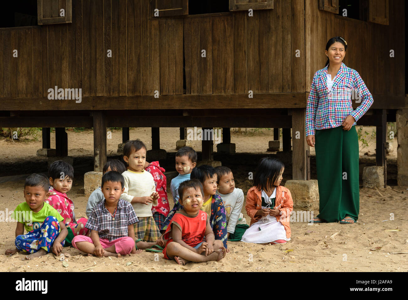 Girls more mature than boys hi-res stock photography and images - Alamy