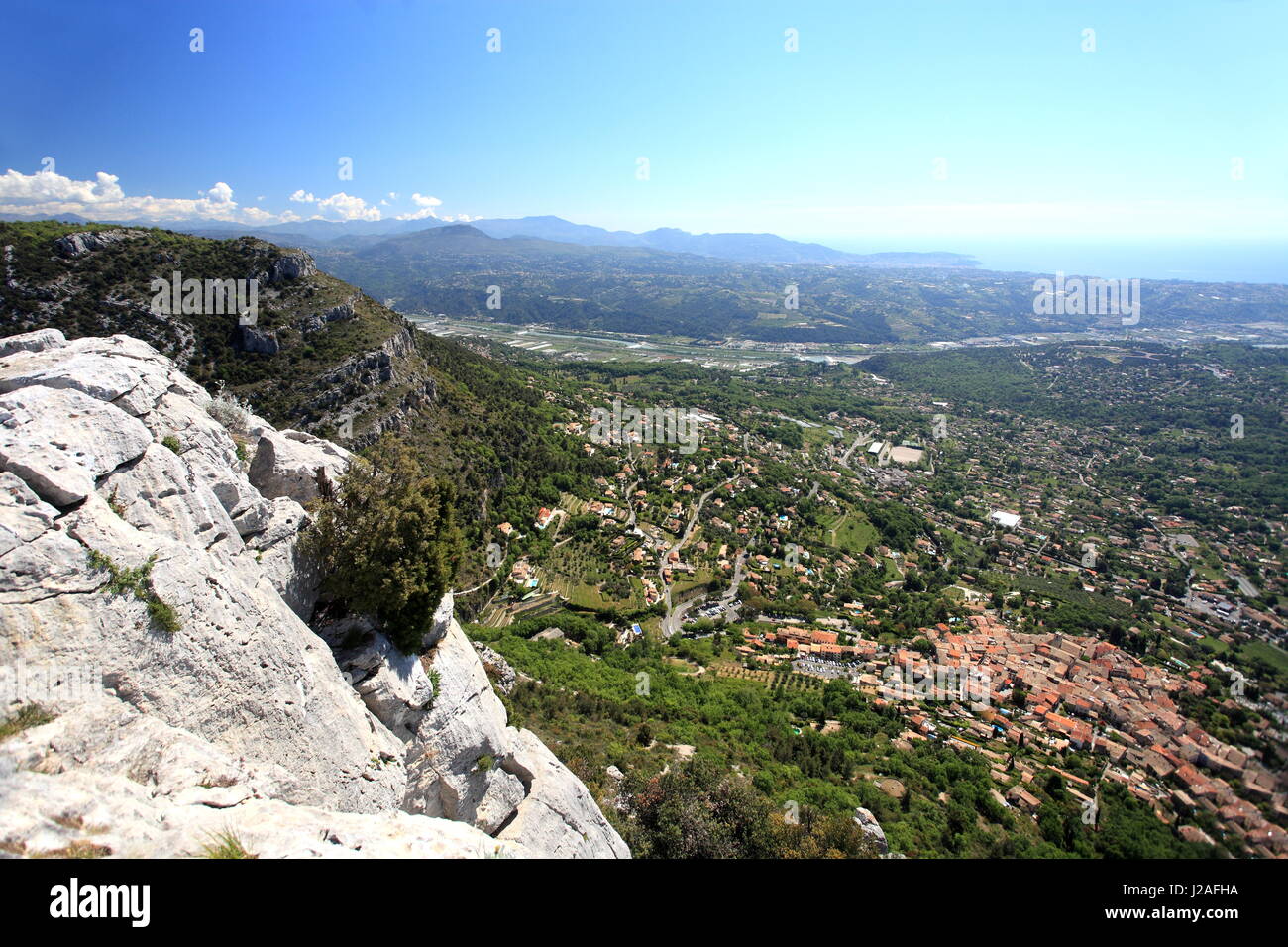 The medieval coastal perched village of Saint Jeannet, Alpes Maritimes ...