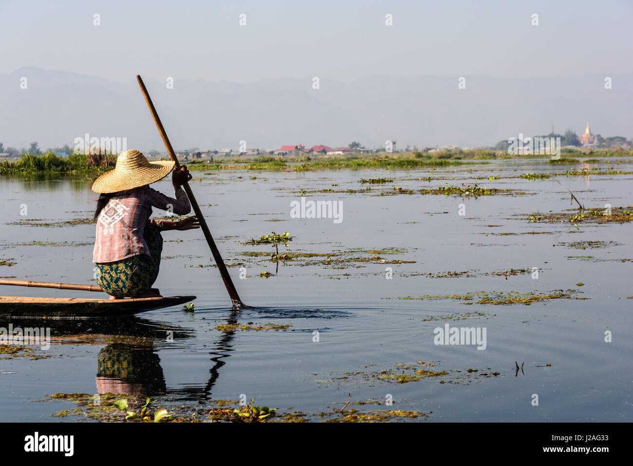 Myanmar (Burma), Shan, Taunggyi, boat trip on the Inle Lake Stock Photo ...