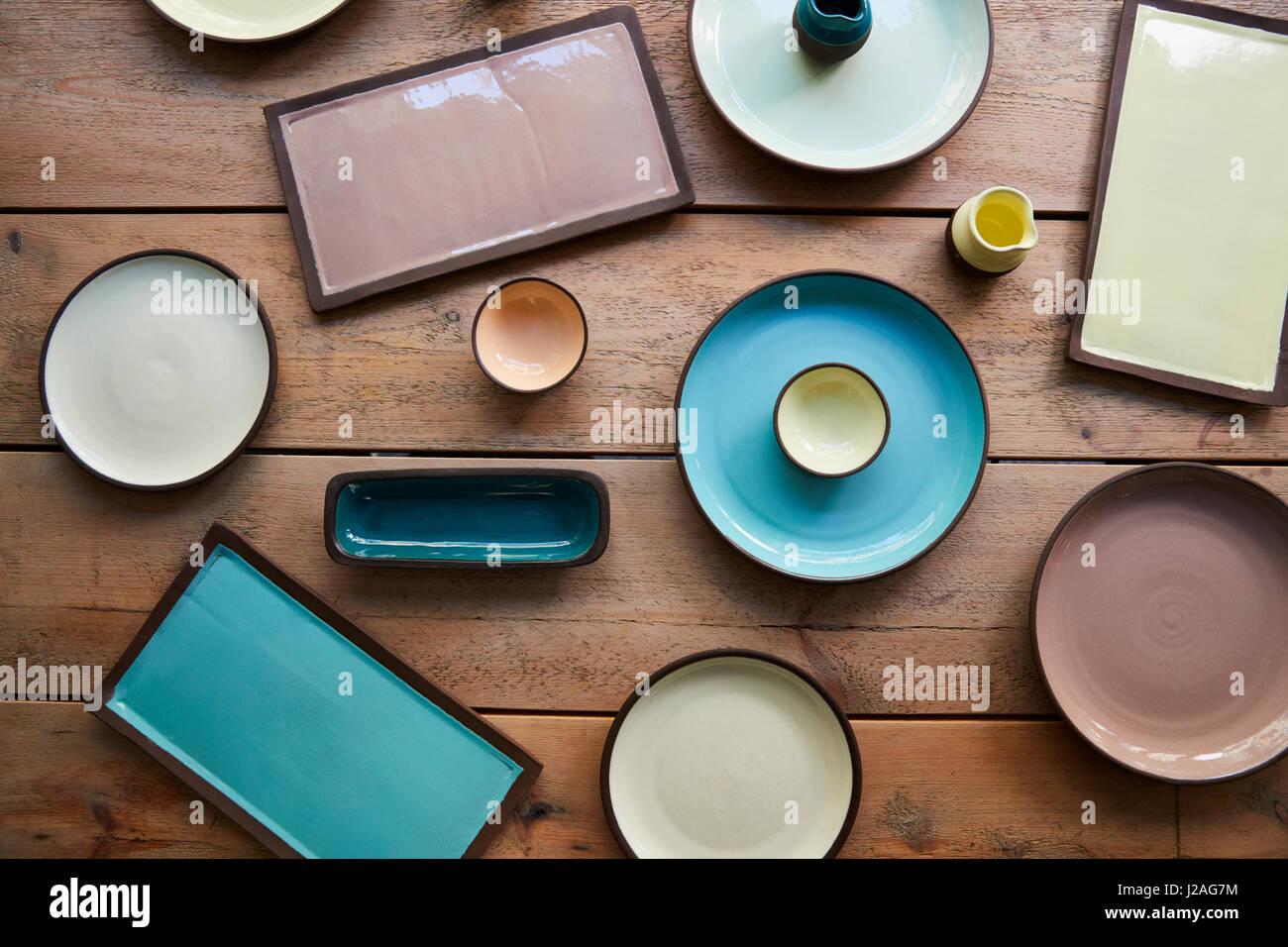 Overhead shot table hi-res stock photography and images - Alamy