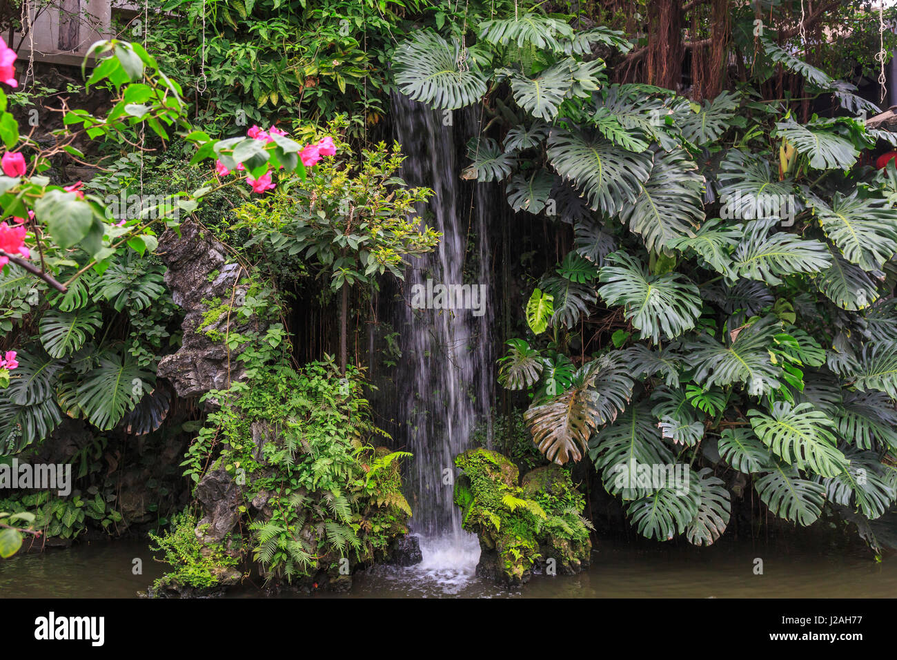 Lush Garden Waterfall, Panxi Restaurant, Litchi Bay, Guangzhou, China ...