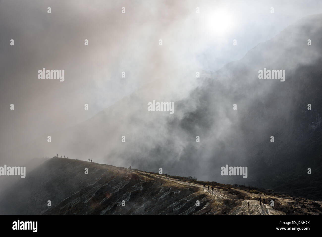 Indonesia, Java Timur, Kabudaten Bondowoso, volcanic crater Ijen Stock ...