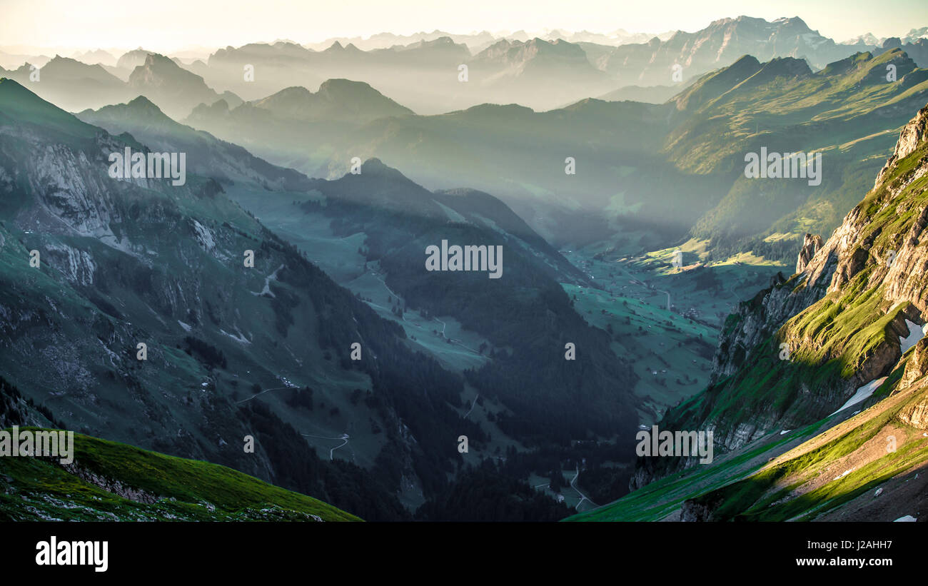Deep foggy valley hi-res stock photography and images - Alamy