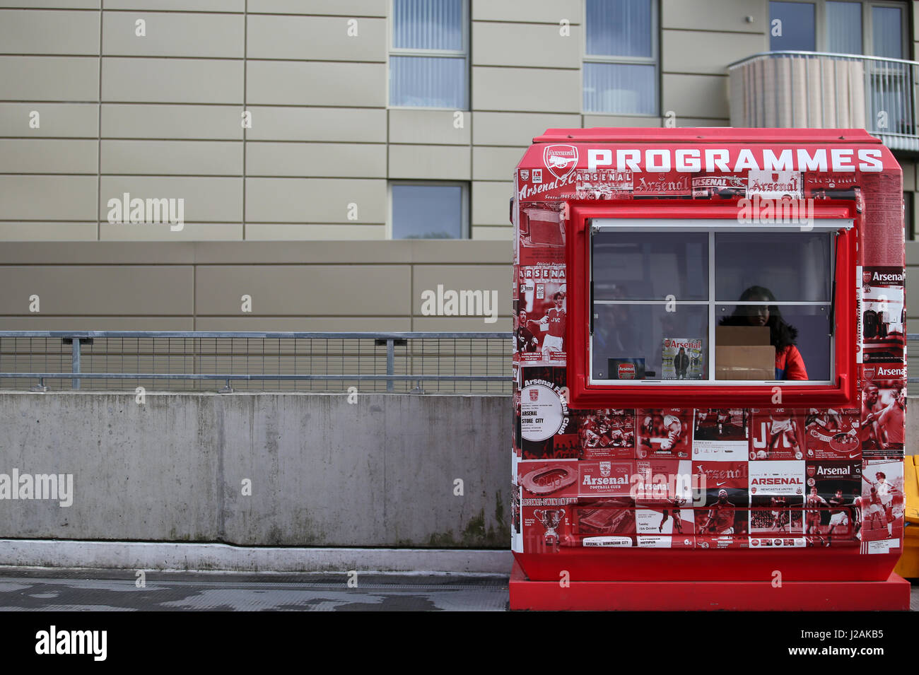 Vendor stadium hi-res stock photography and images - Alamy
