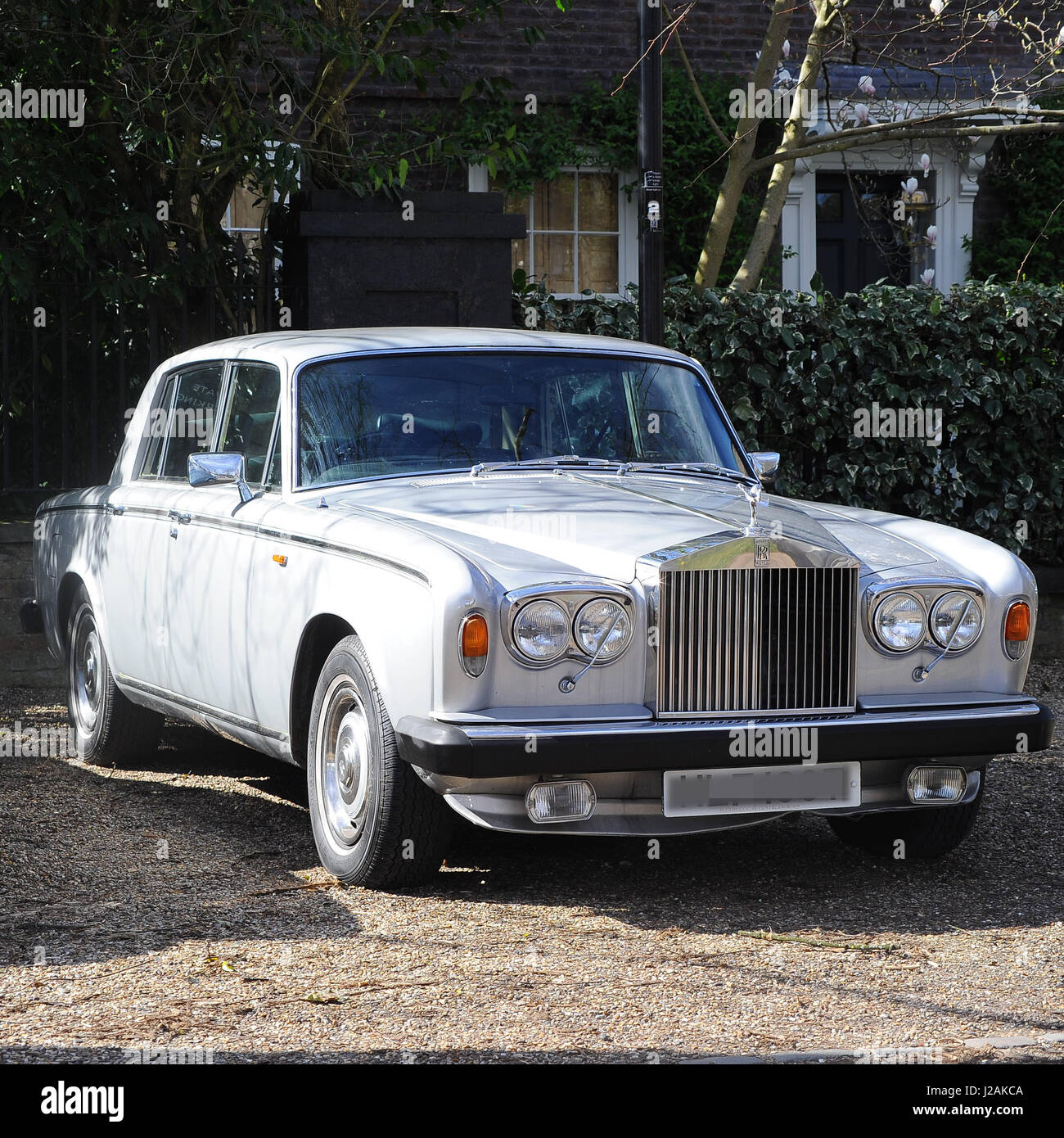 Flowers and a Rolls Royce delivered to Kate Moss at her home in ...