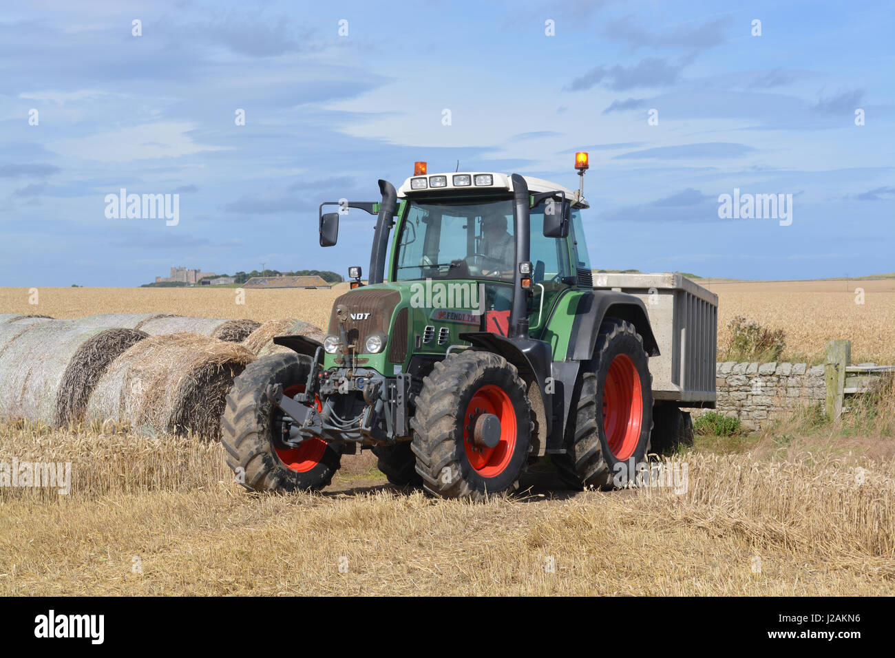 Fendt 714 Tractor Stock Photo - Alamy