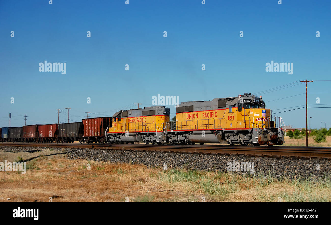 Union pacific yard locomotives roseville hi-res stock photography and ...