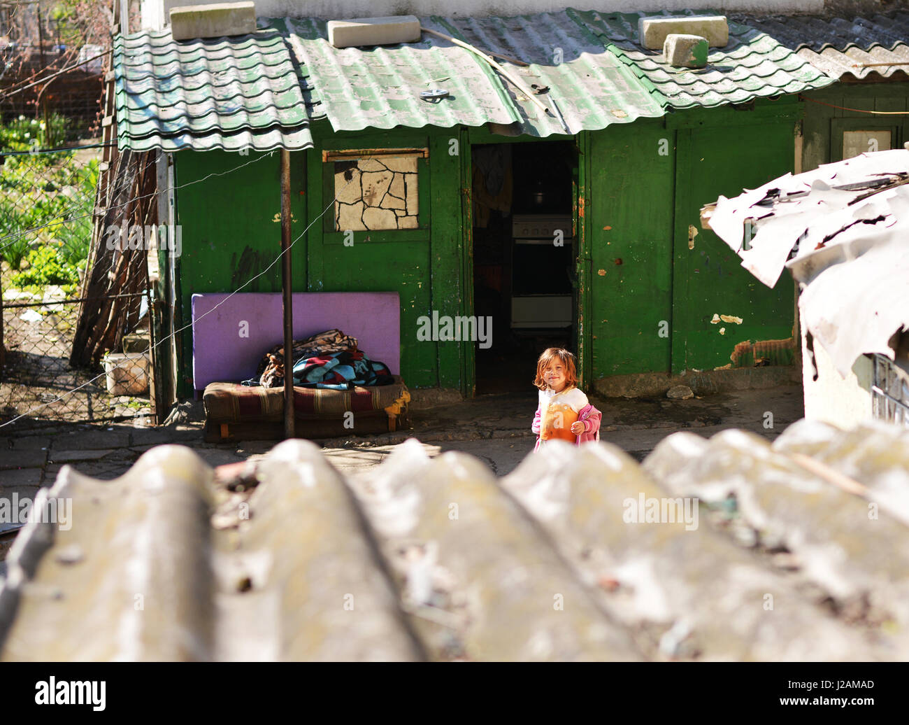 Romania poverty hi-res stock photography and images - Alamy