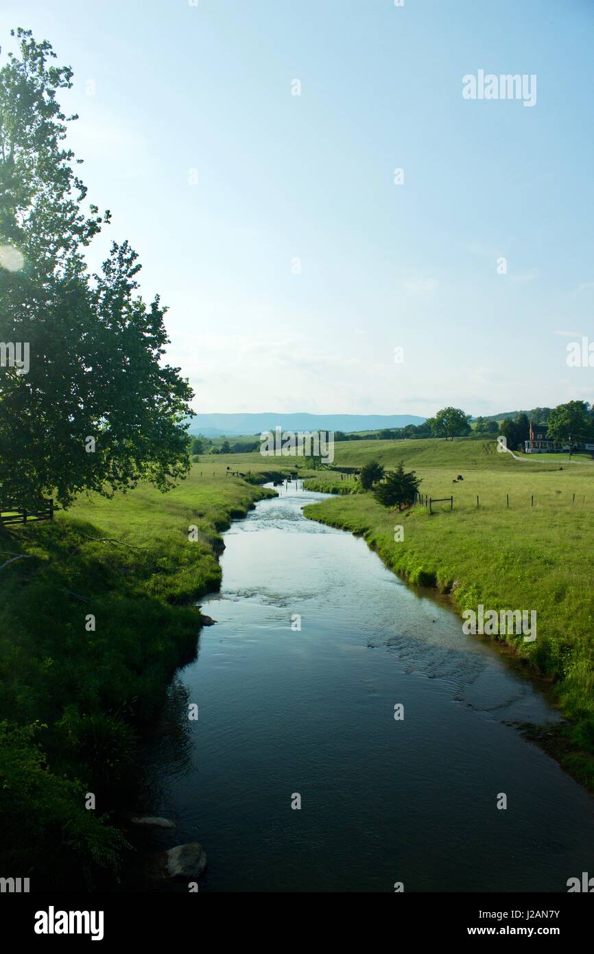 Calm farm hi-res stock photography and images - Alamy
