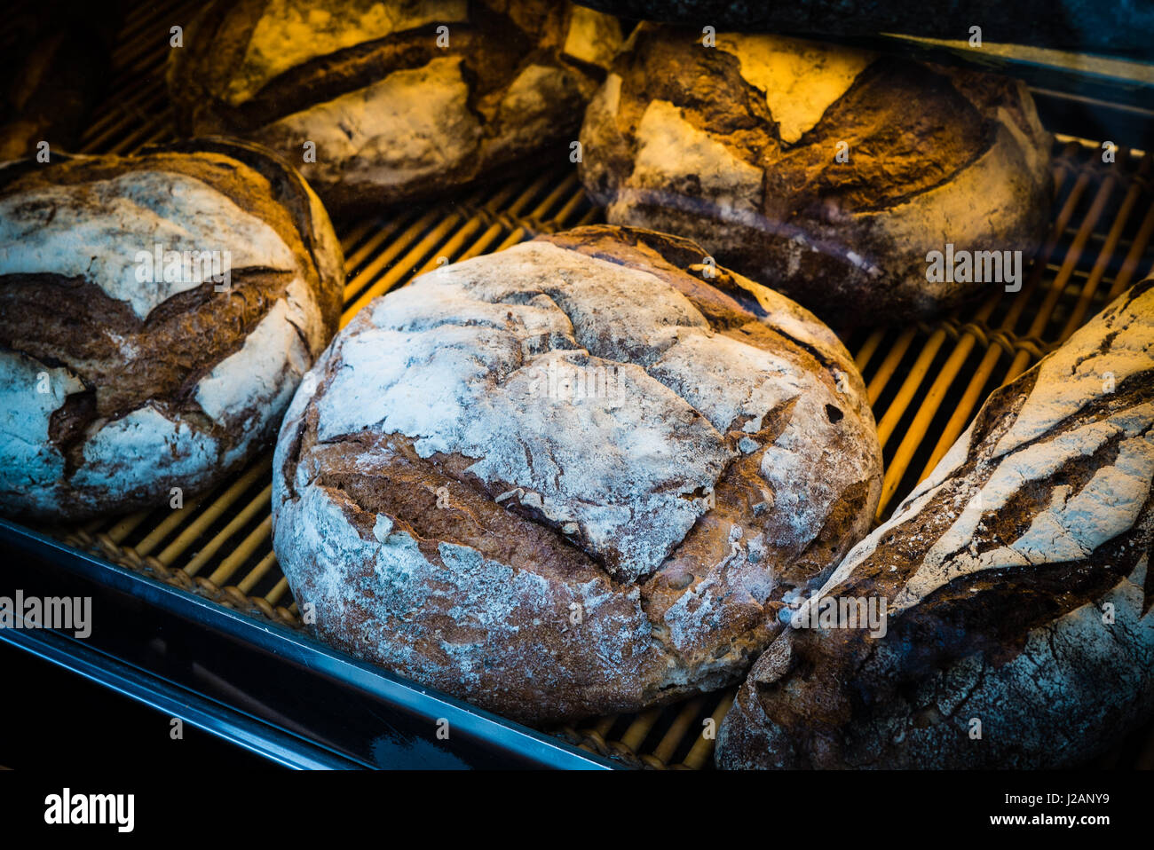 Bakery window france hi-res stock photography and images - Alamy