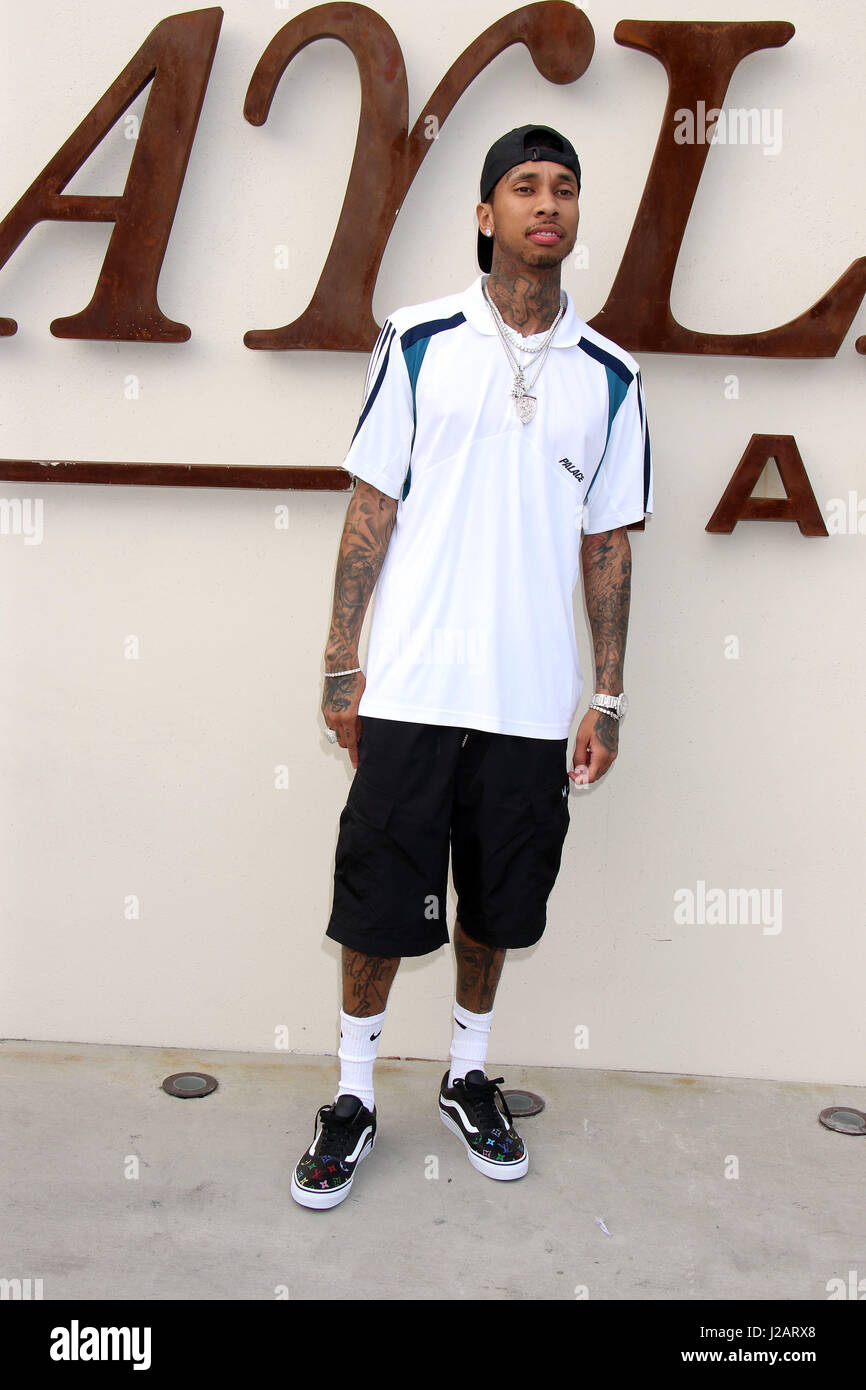 Rapper Tyga kicks off pool party season at Daylight Beach Club at ...