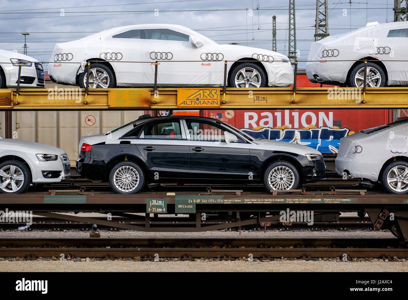 Germany: New AUDI cars on freight trains in Ingolstadt (AUDI's ...