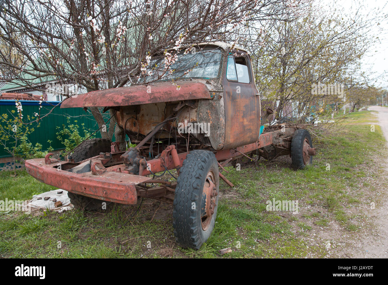Abandoned rusty Old Truck Stock Photo - Alamy