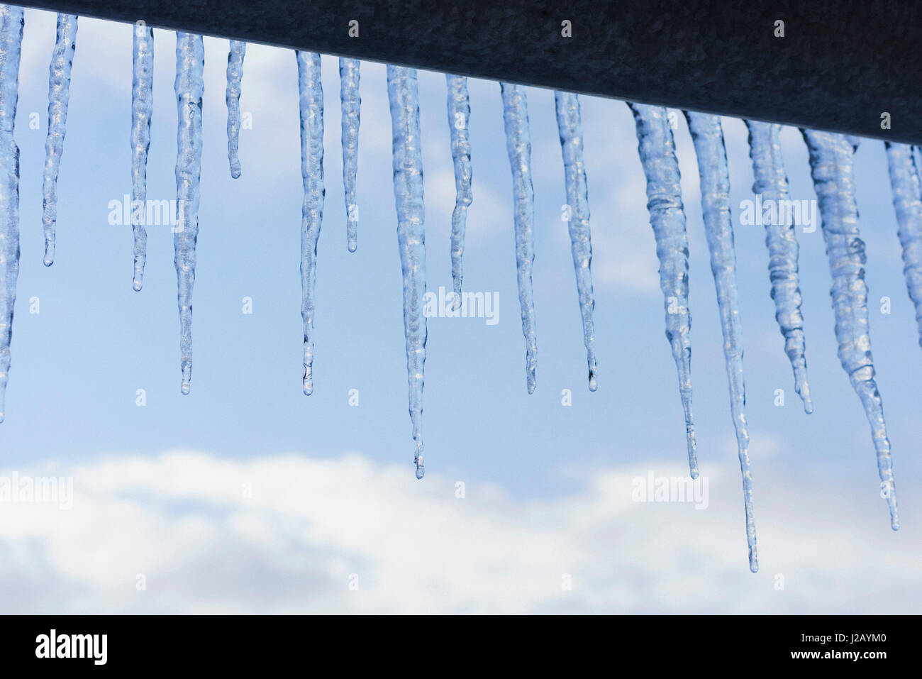 Against the edge hi-res stock photography and images - Alamy