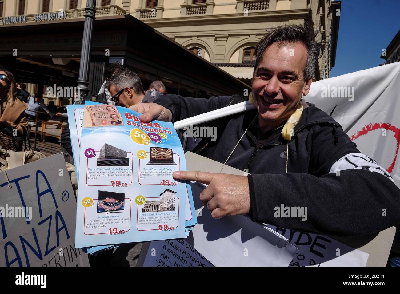 Florence. Strike and national demonstration of 14 Italian opera ...