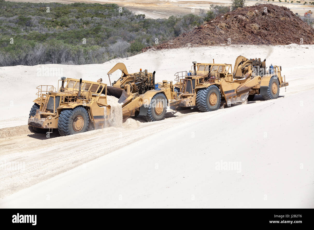 Big Earth Moving Machines High Resolution Stock Photography and Images - Alamy