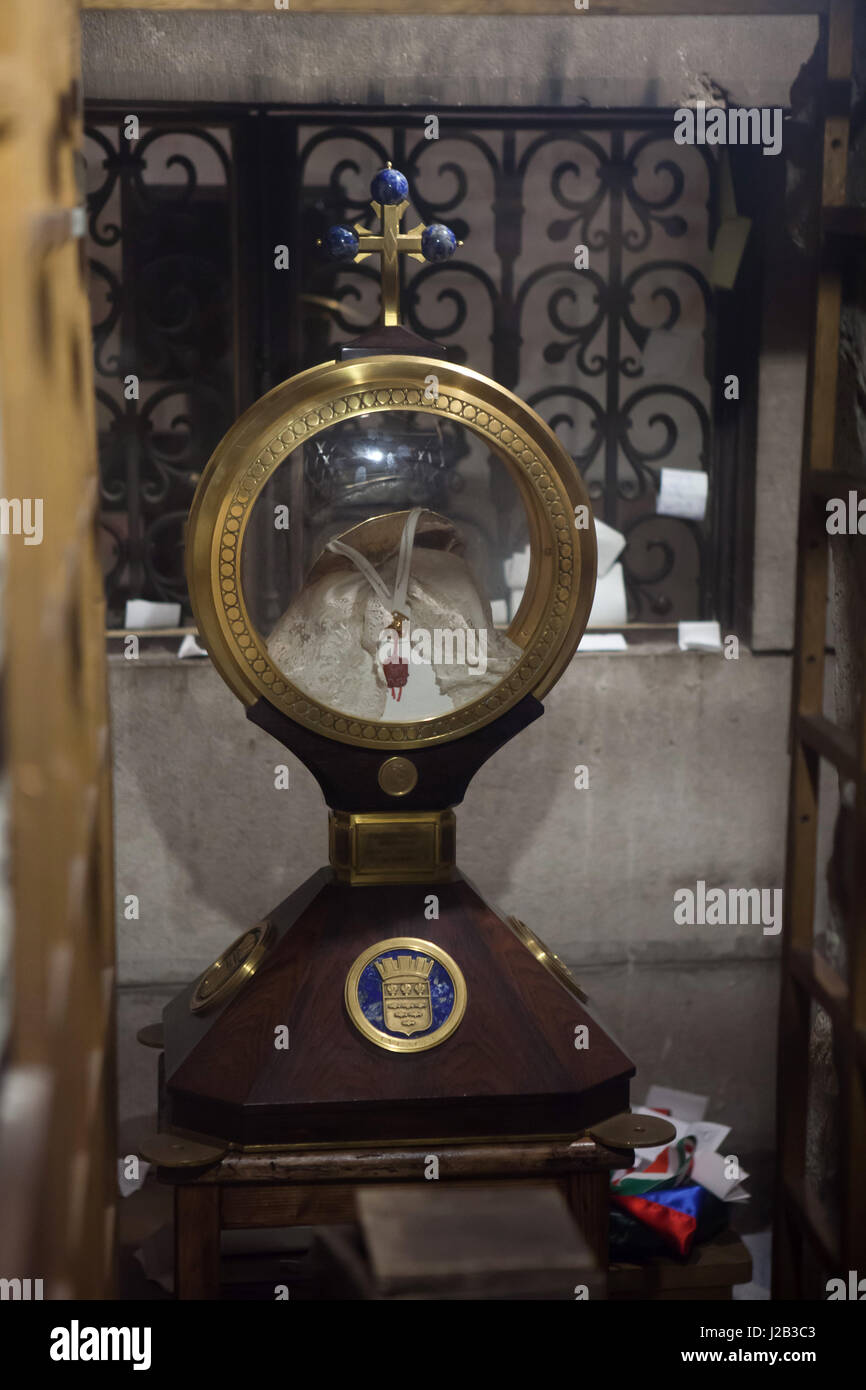 Relic relics reliquary hi-res stock photography and images - Alamy