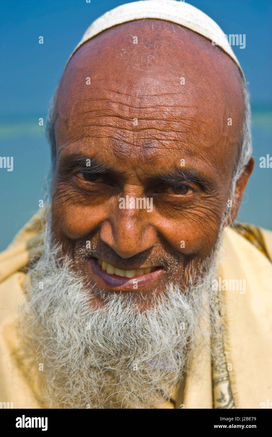 Portrait of an old Bengali man, Bangladesh, Asia Stock Photo - Alamy