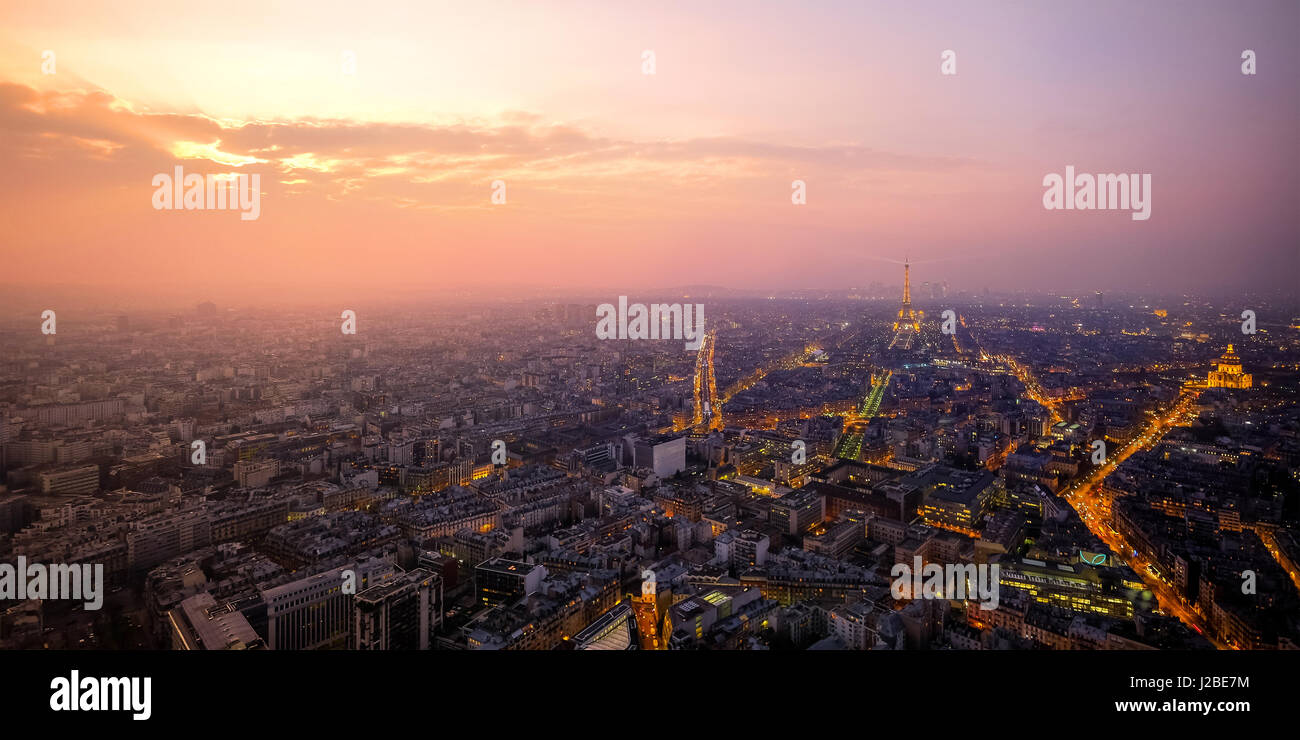 Birds eye view eiffel tower hi-res stock photography and images - Alamy