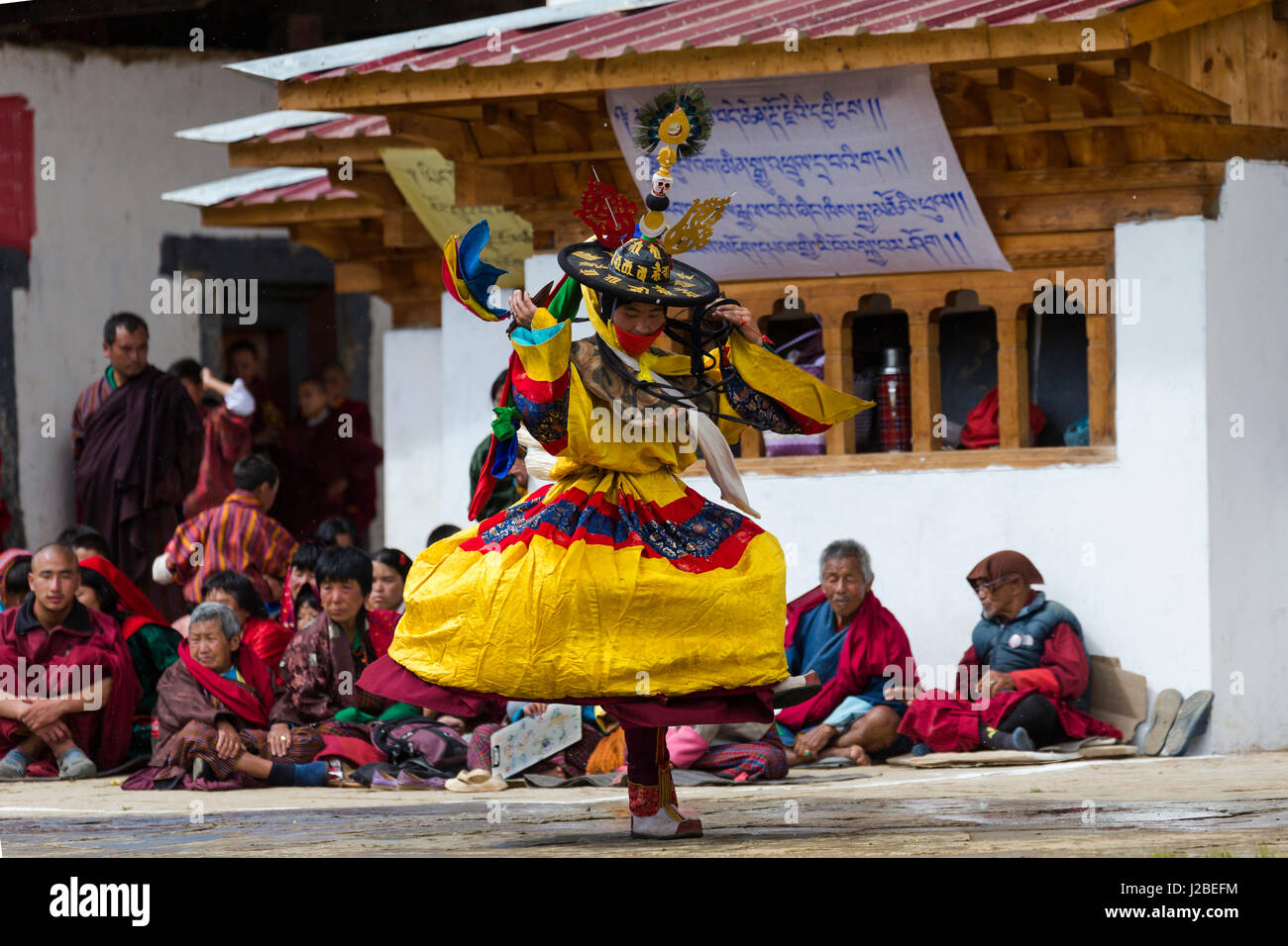 Asia, Bhutan, Gangtey Gonpa Monastery. Black Hat Dancer Stock Photo - Alamy