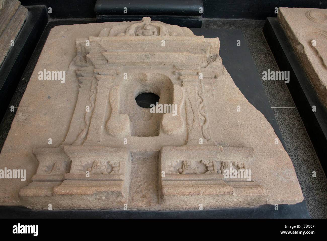 Urinal stone hi-res stock photography and images - Alamy