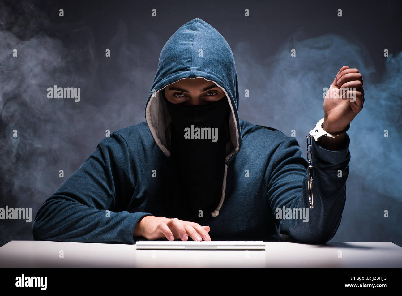 Inmate working in prison hi-res stock photography and images - Alamy