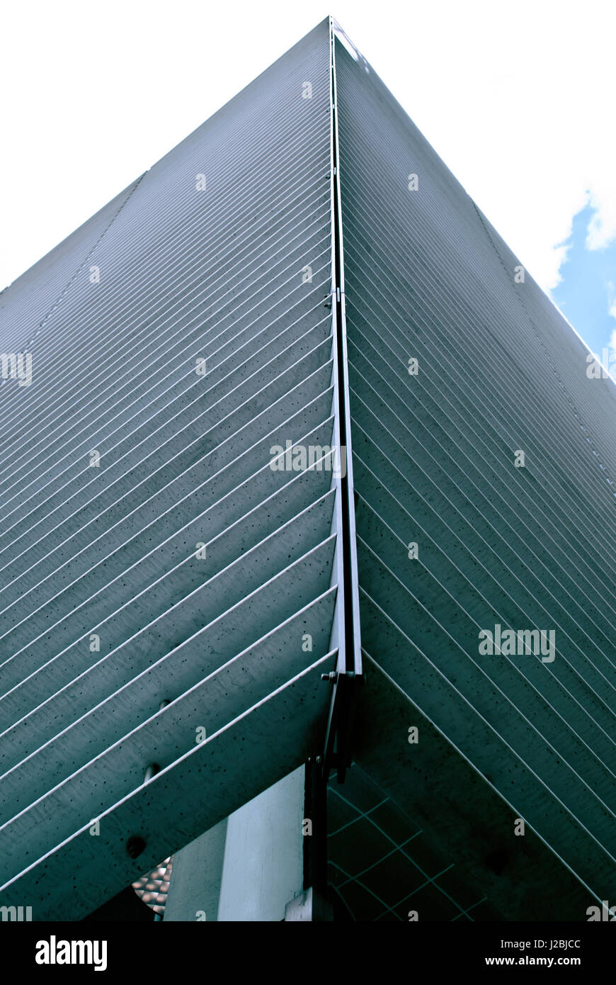 Abstract building angles hi-res stock photography and images - Alamy