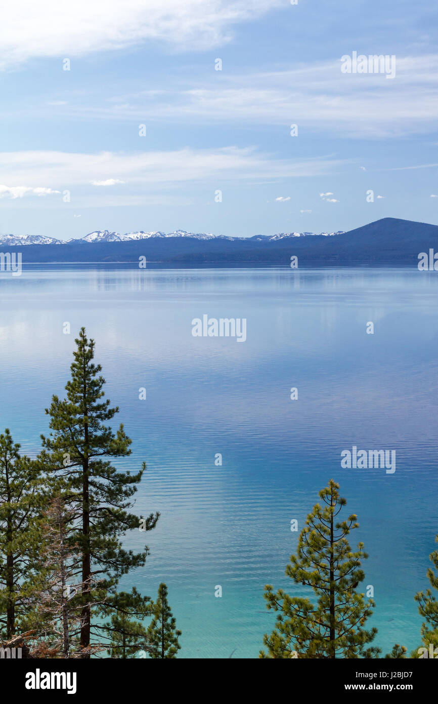 White mountains overlook california hi-res stock photography and images ...