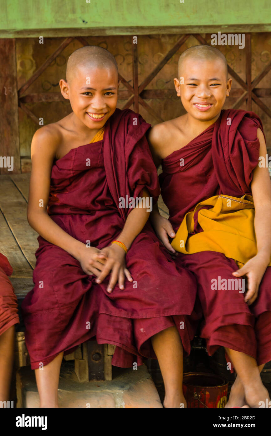 Monastic school myanmar hi-res stock photography and images - Alamy