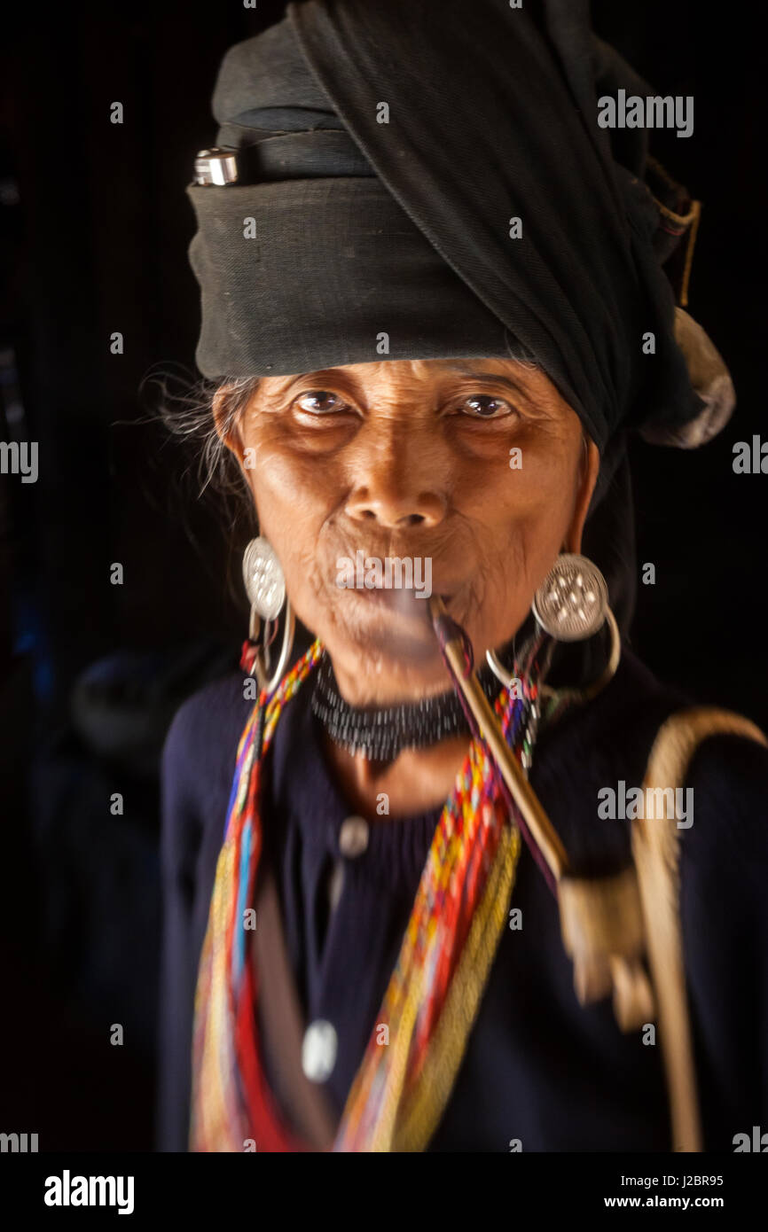Woman of the Ann tribe, near Kyaing Tong, Golden Triangle, Myanmar ...