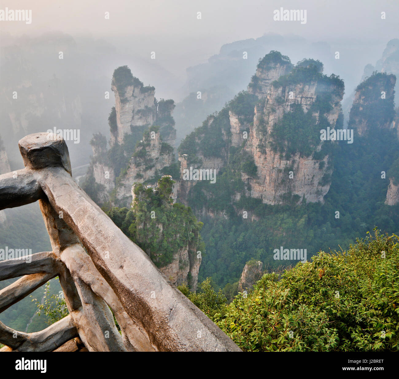 Hallelujah Mountains China, Wulingyuan District, Landscape and many ...