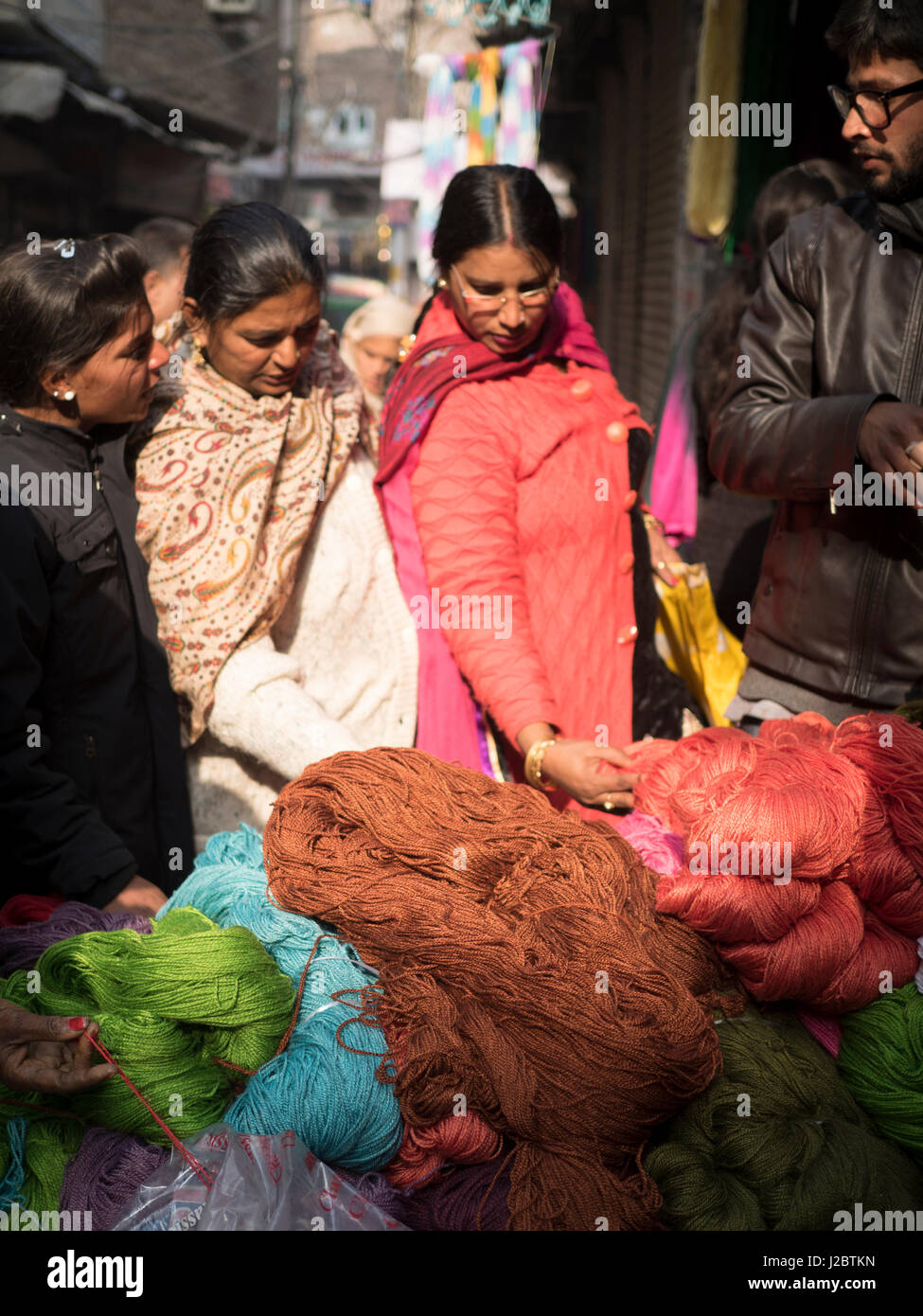 Knitting wool in market stall hi-res stock photography and images - Alamy