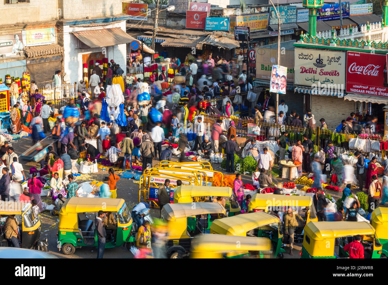 Flower market, K.R. Market, Bangalore (Bengaluru), Karnataka, India ...
