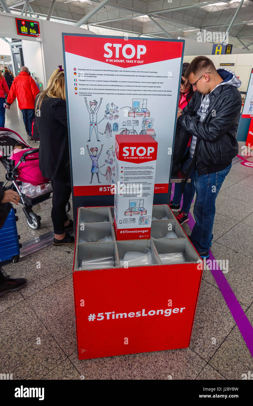 Stop sign airport hi-res stock photography and images - Alamy