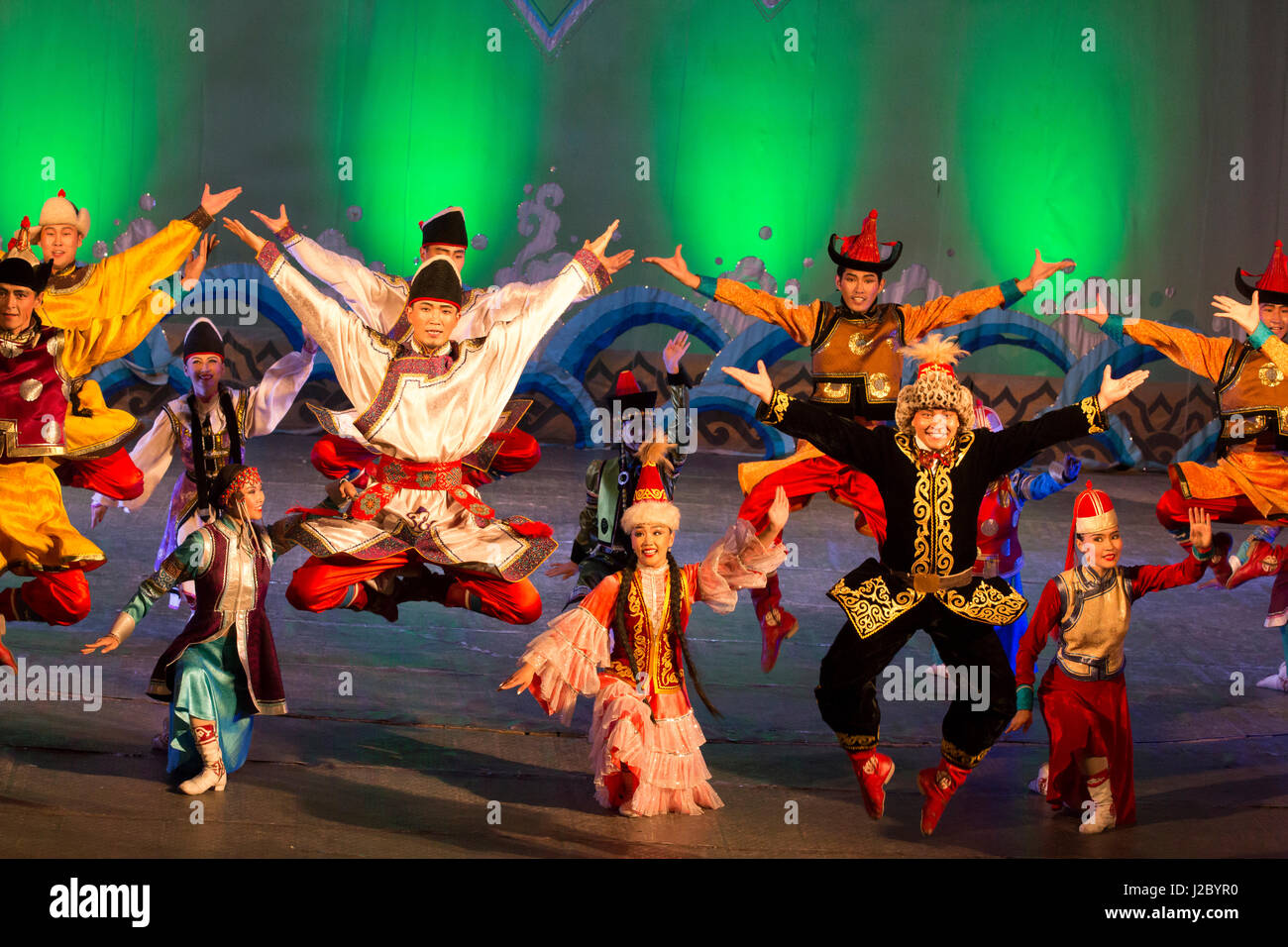 Mongolian dancer mongolia hi-res stock photography and images - Alamy