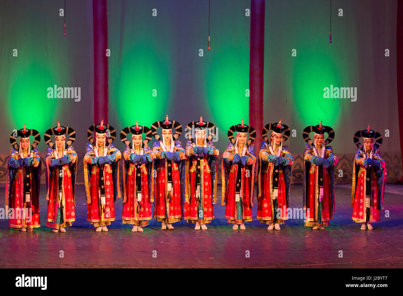 Mongolian dancer mongolia hi-res stock photography and images - Alamy