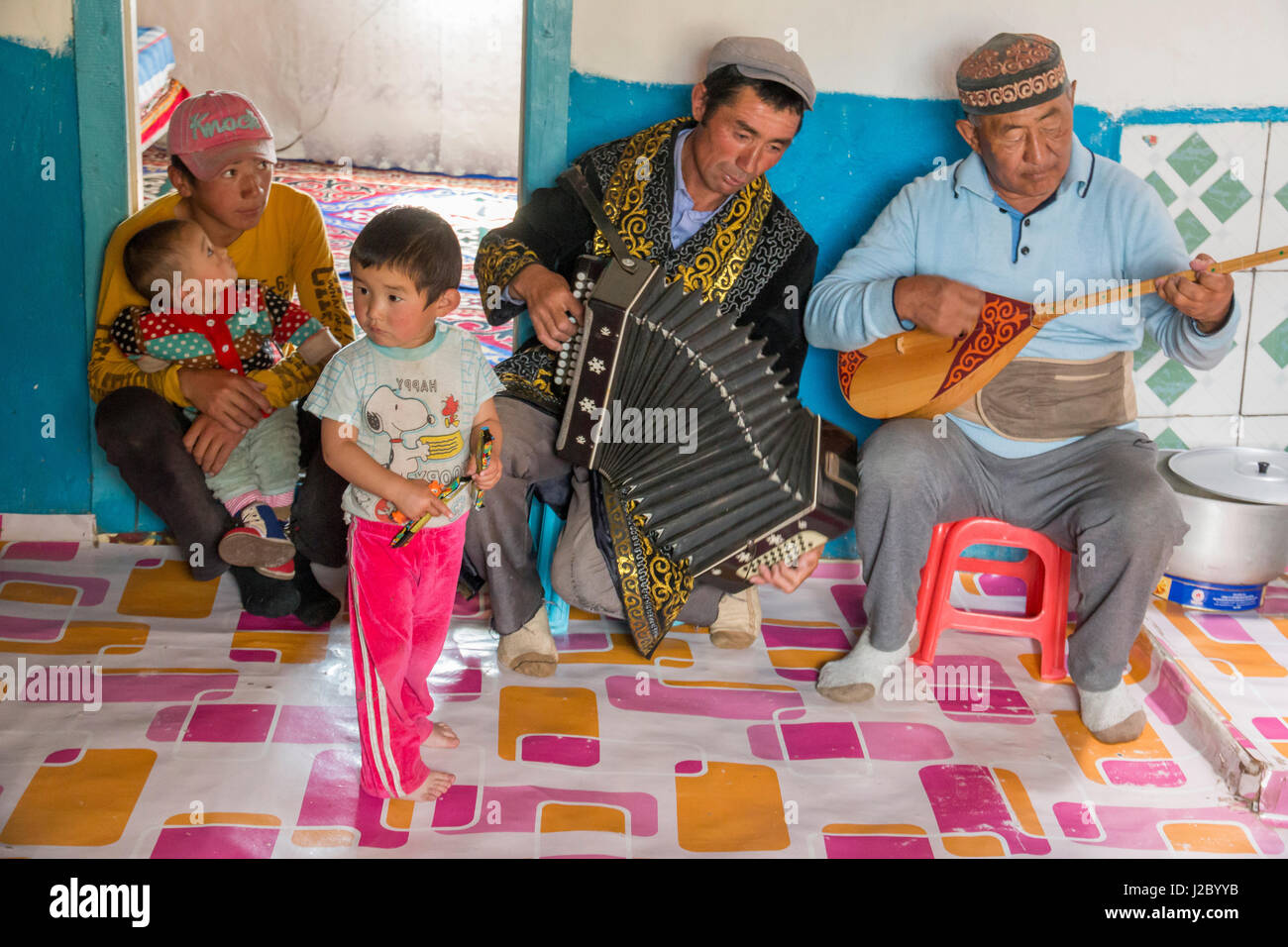 Asia, Western Mongolia, Bayan Olgii Province, Khara Khoto, near Tolbo ...
