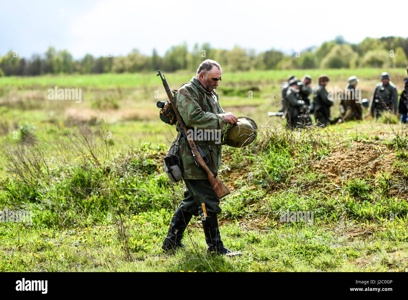 German light infantry gun 1945 hi-res stock photography and images - Alamy