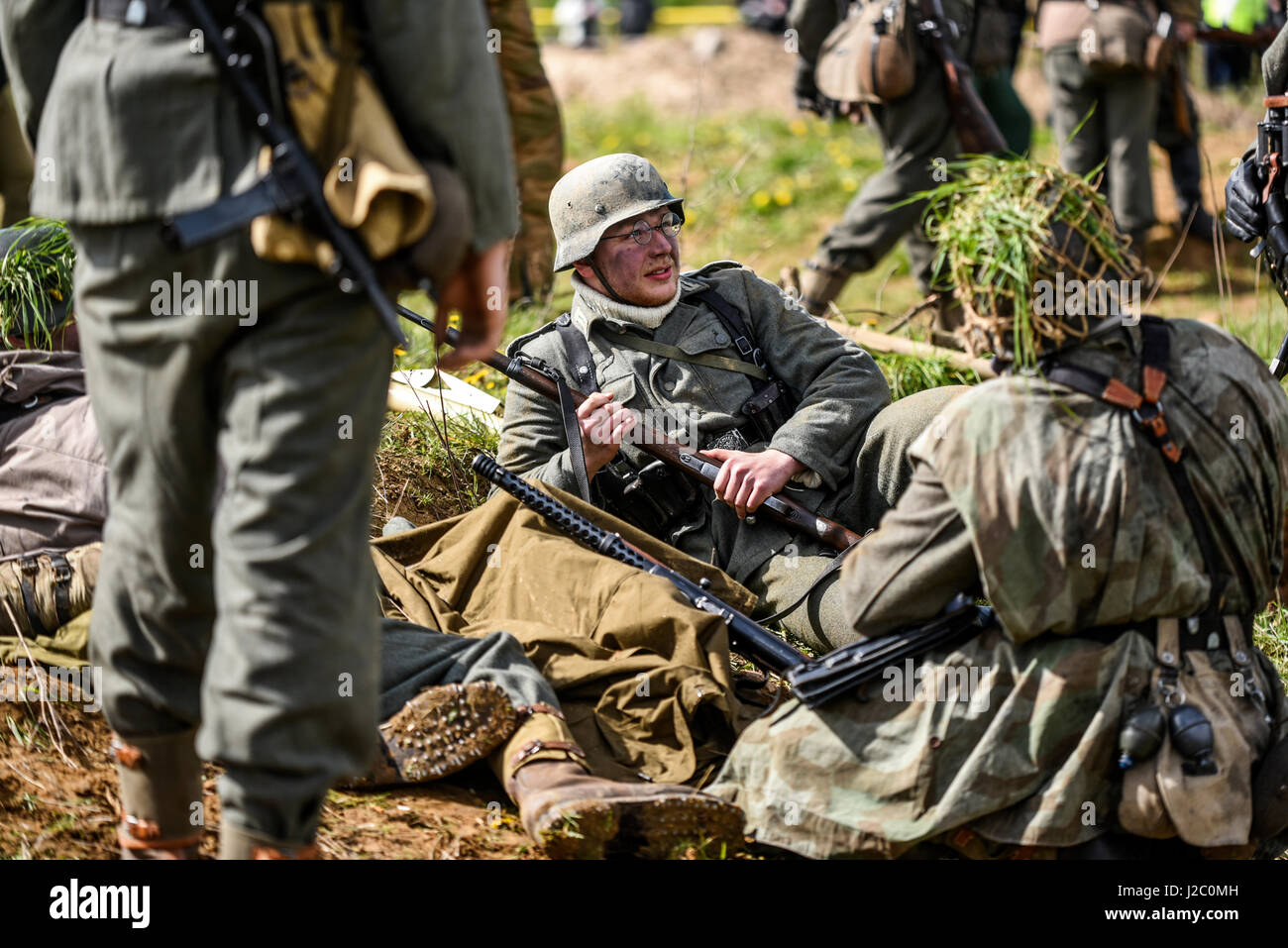 German light infantry gun 1945 hi-res stock photography and images - Alamy