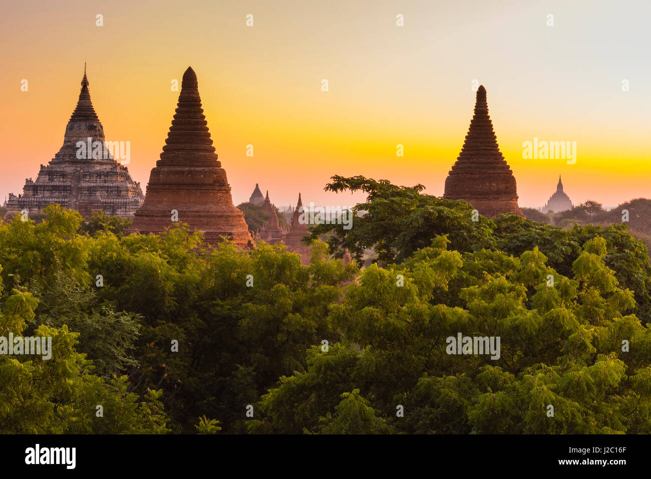 Myanmar. Bagan. Dawn over the plains of Bagan Stock Photo - Alamy