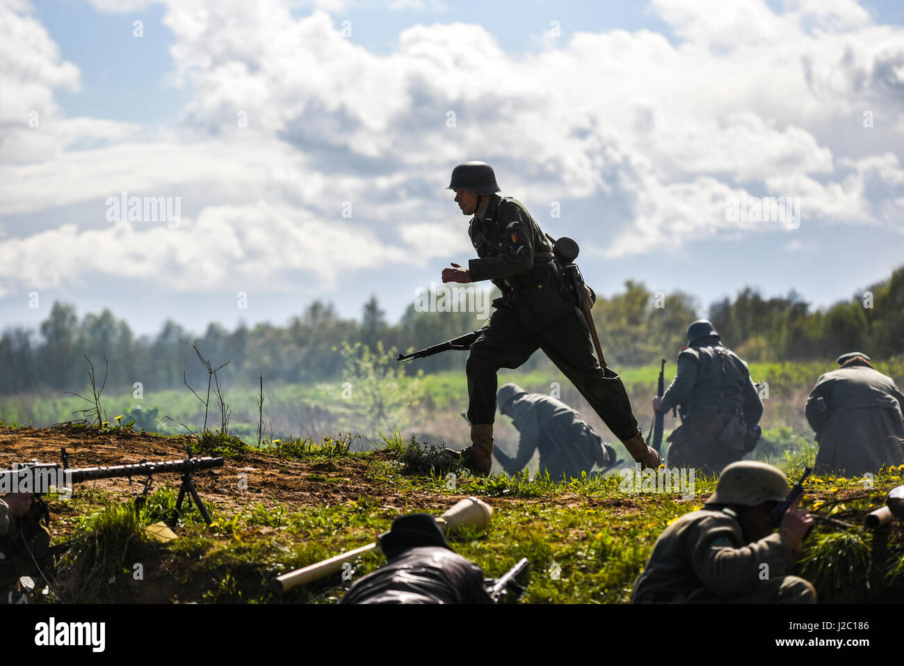German light infantry gun 1945 hi-res stock photography and images - Alamy