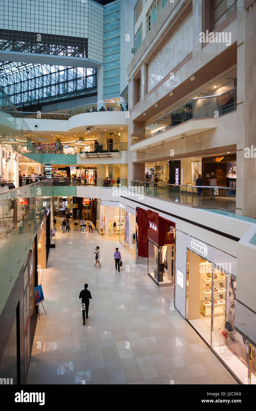 Singapore, Raffles City, shopping mall, interior Stock Photo - Alamy