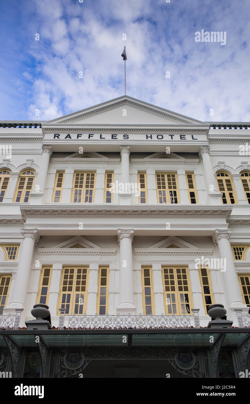 Singapore, Raffles Hotel, exterior Stock Photo - Alamy