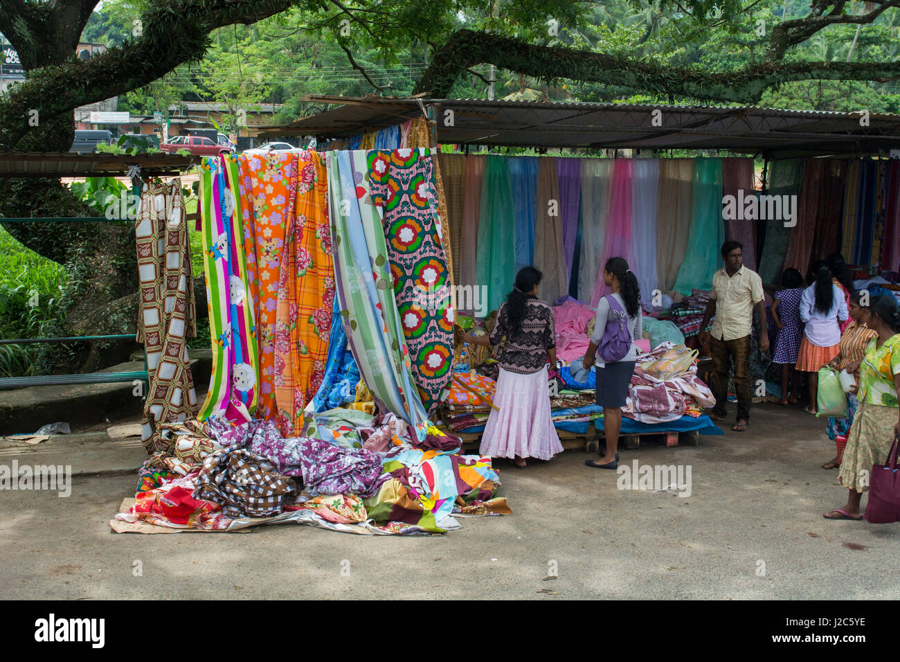 Sri Lanka. Countryside textile street vendor Stock Photo - Alamy