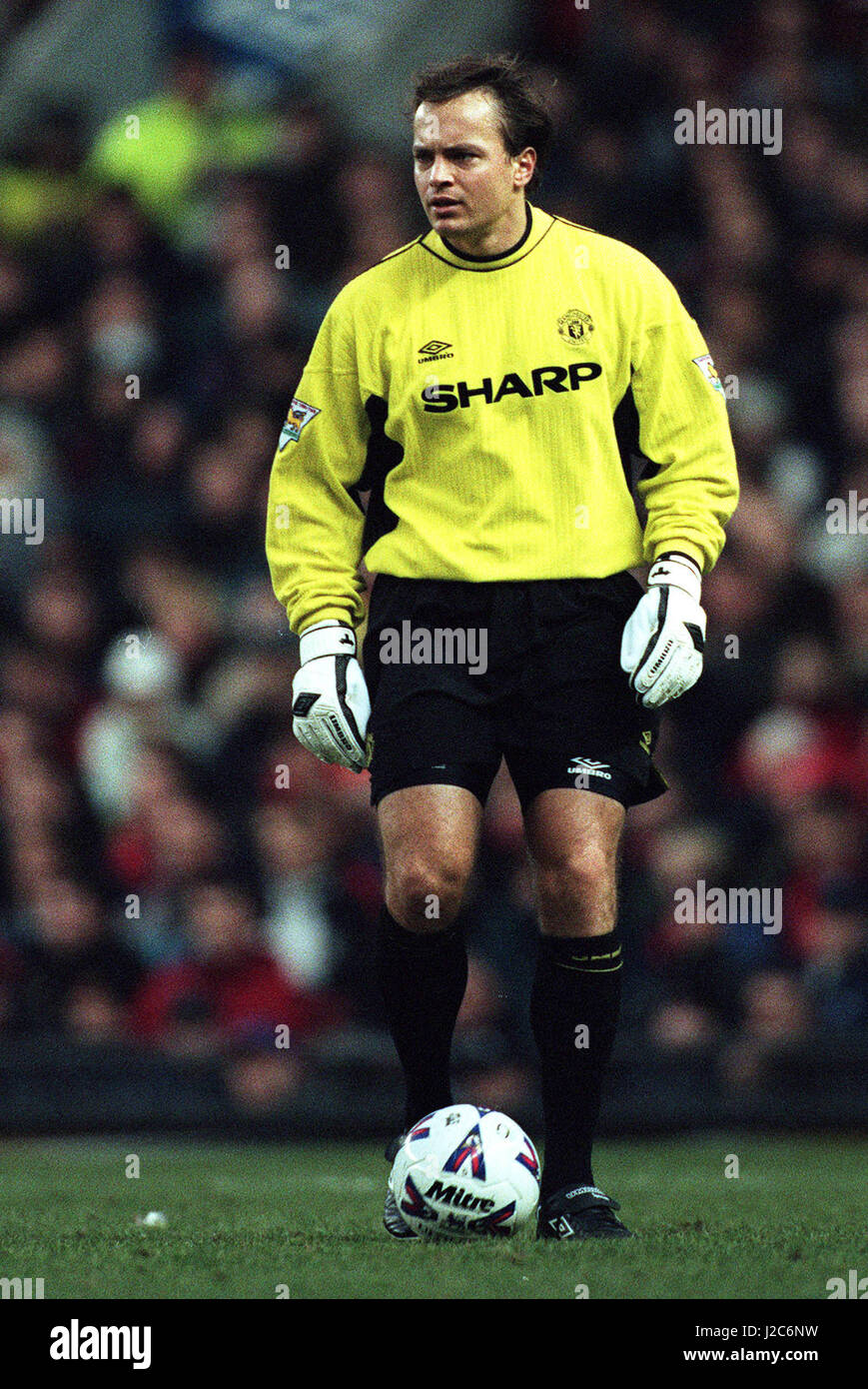 MARK BOSNICH MANCHESTER UNITED FC 29 January 2000 Stock Photo - Alamy