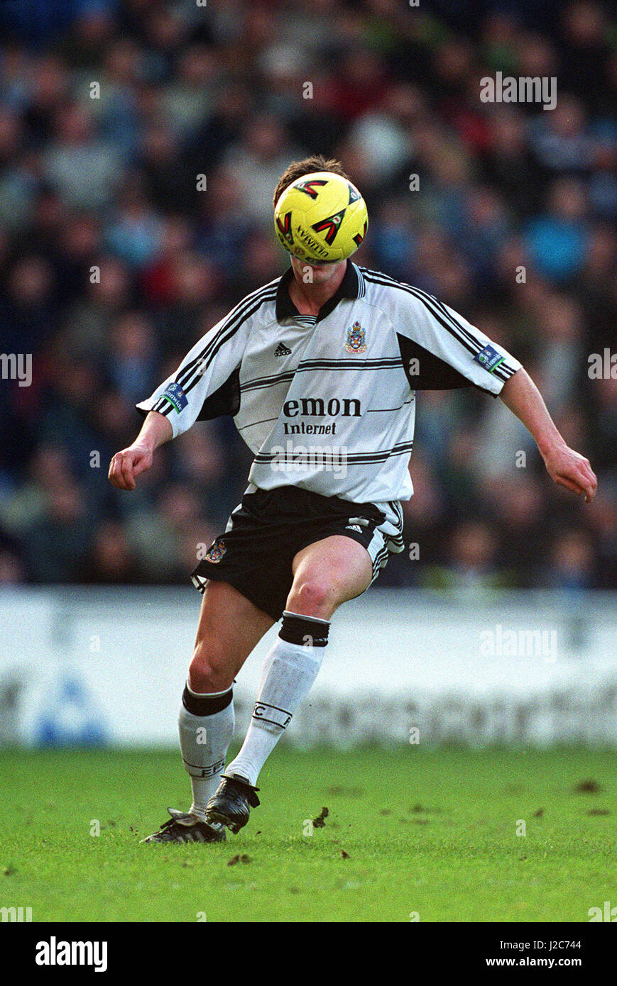 STEVE FINNAN FULHAM FC 16 January 2000 Stock Photo - Alamy