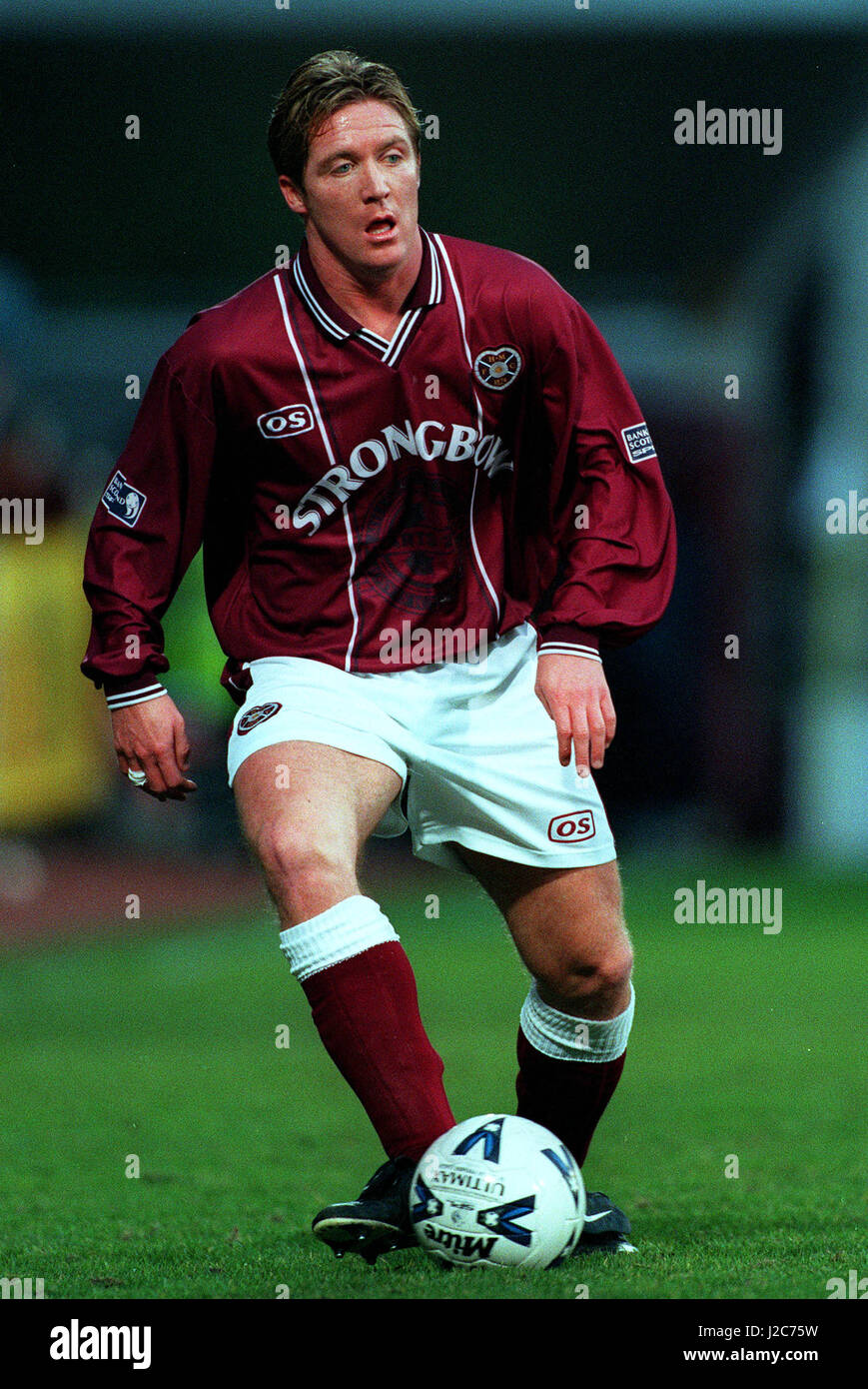 GARY LOCKE HEART OF MIDLOTHIAN FC 22 January 2000 Stock Photo - Alamy