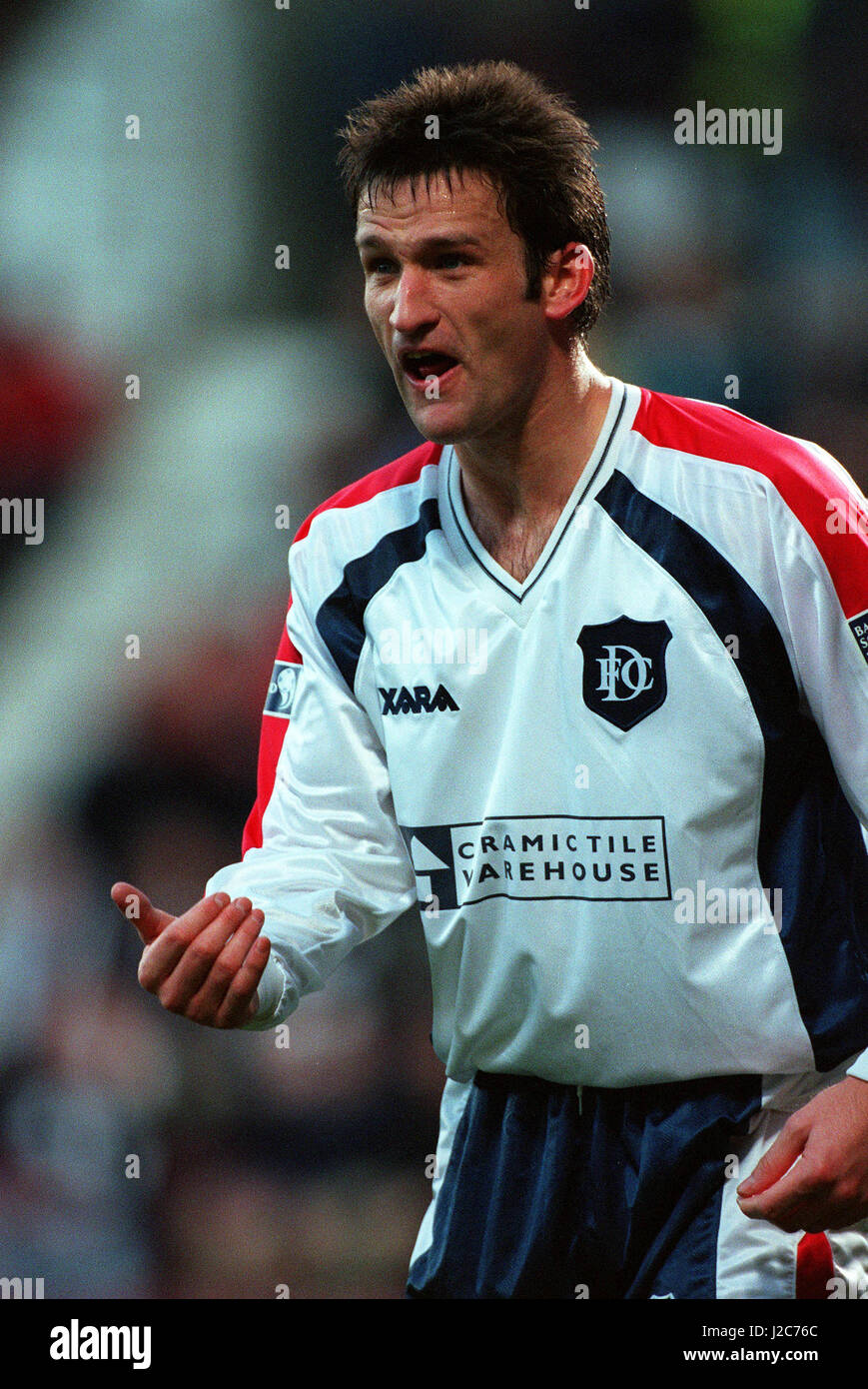 FRANK VAN EIJS DUNDEE FC 22 January 2000 Stock Photo - Alamy