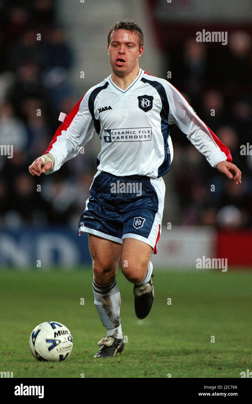 GAVIN RAE DUNDEE FC 22 January 2000 Stock Photo - Alamy